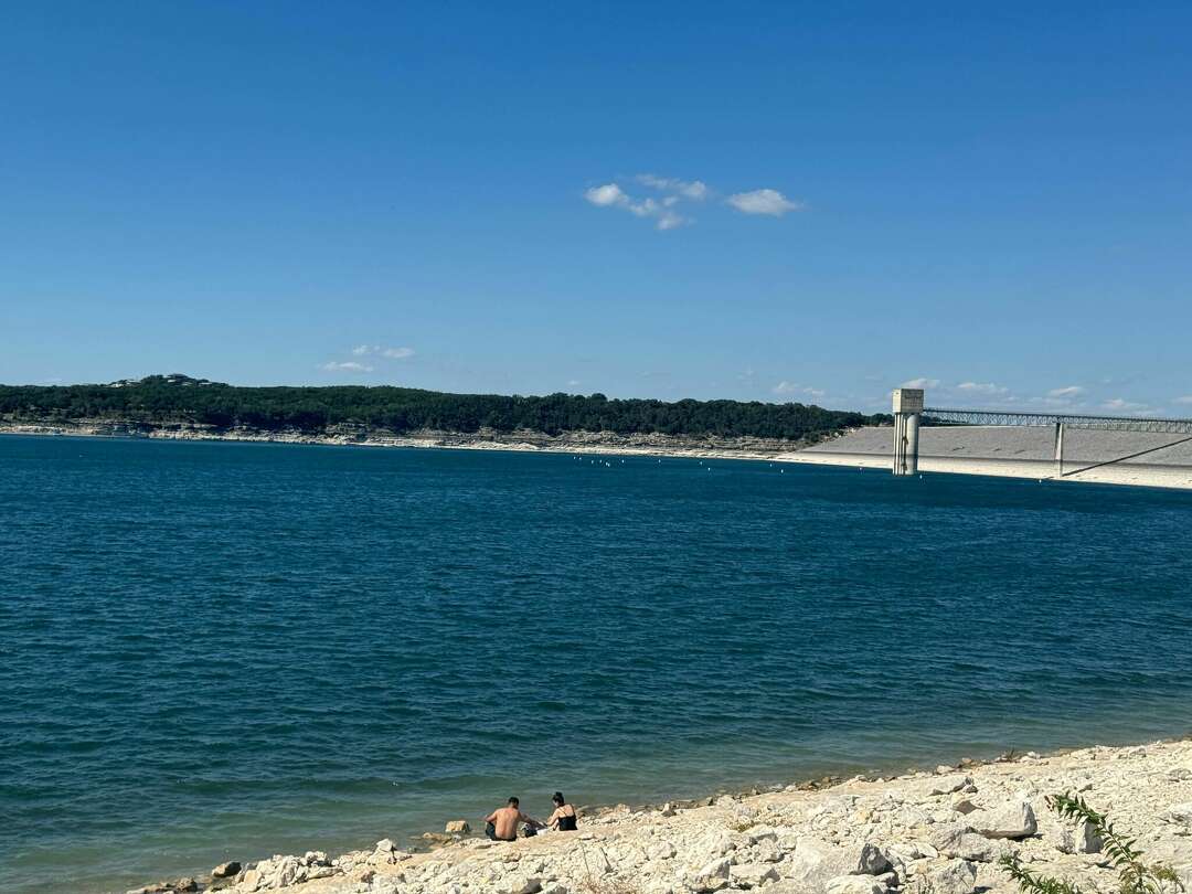 Canyon Lake continues to break historic low water levels