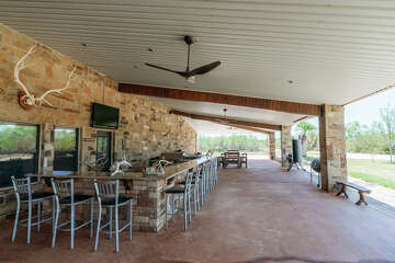 2,300-acre hunting ranch sells for $18.8M in South Texas