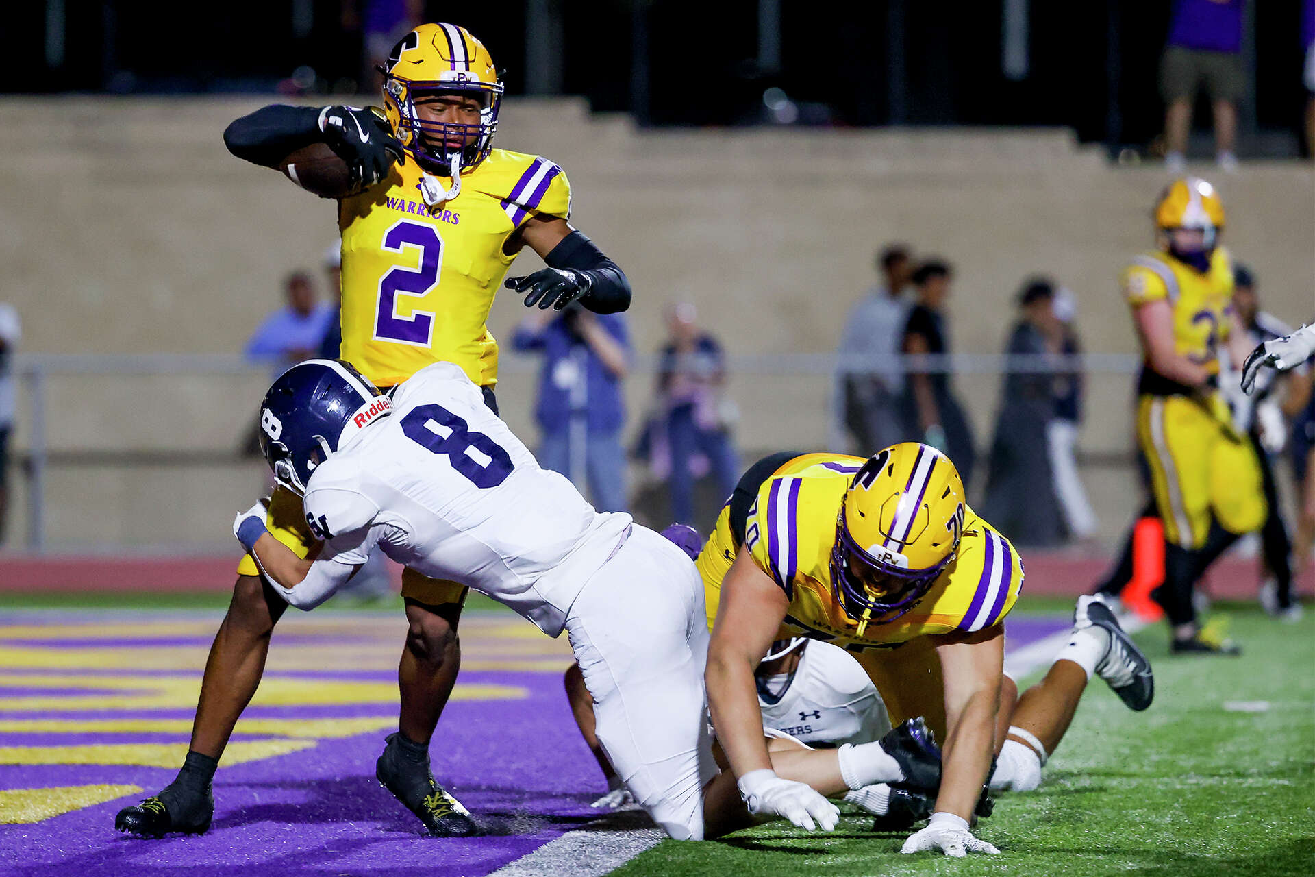 Pieper prevails over Smithson Valley in wild contest