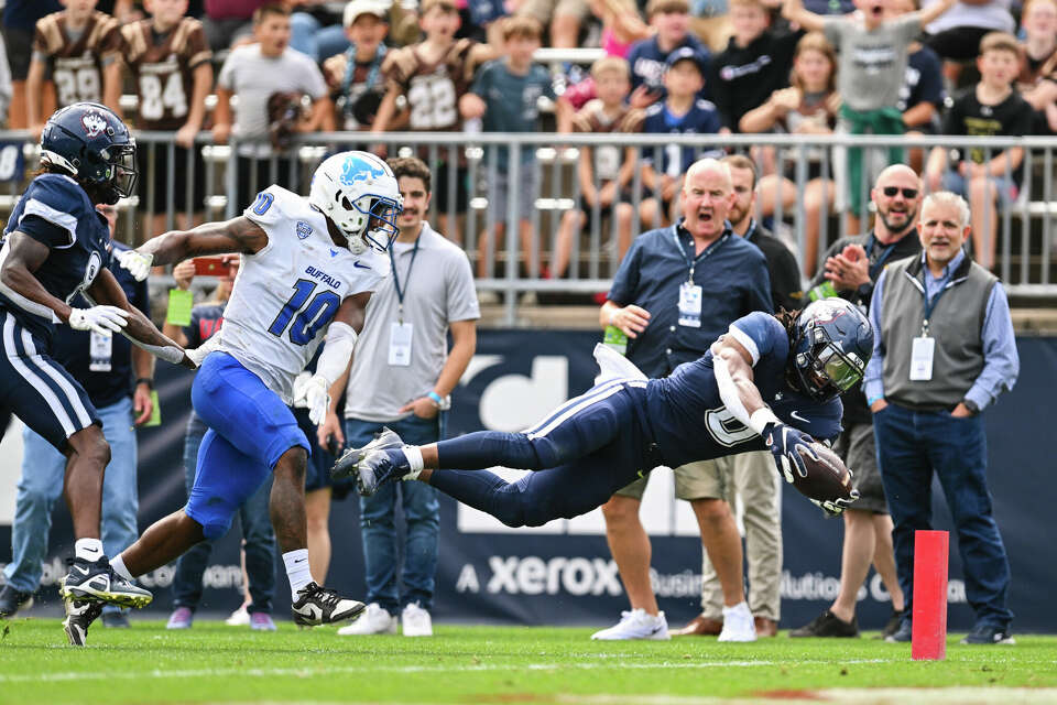Cam Edwards ready to take next step for UConn football
