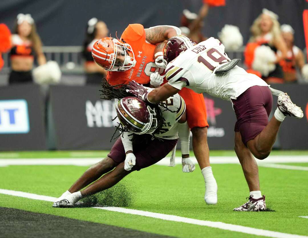 Sam Houston State Bearkats rally past Texas State Bobcats