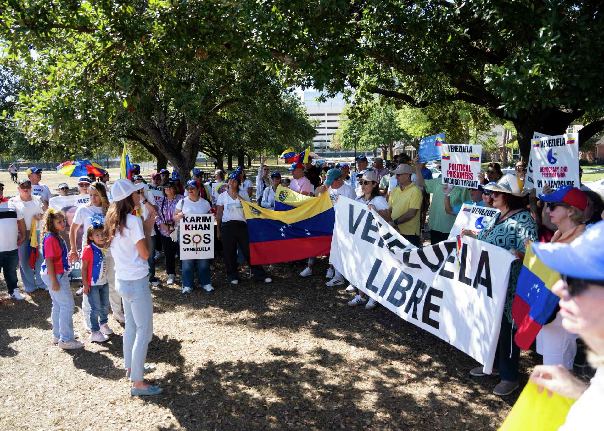 Houston Venezuelans protest recent election on day of global movement