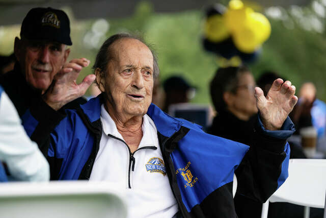 Legendary CT baseball coach Frank 'Porky' Vieira passes away