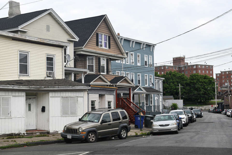 Rental assistance application period ends Monday for CT rebate program