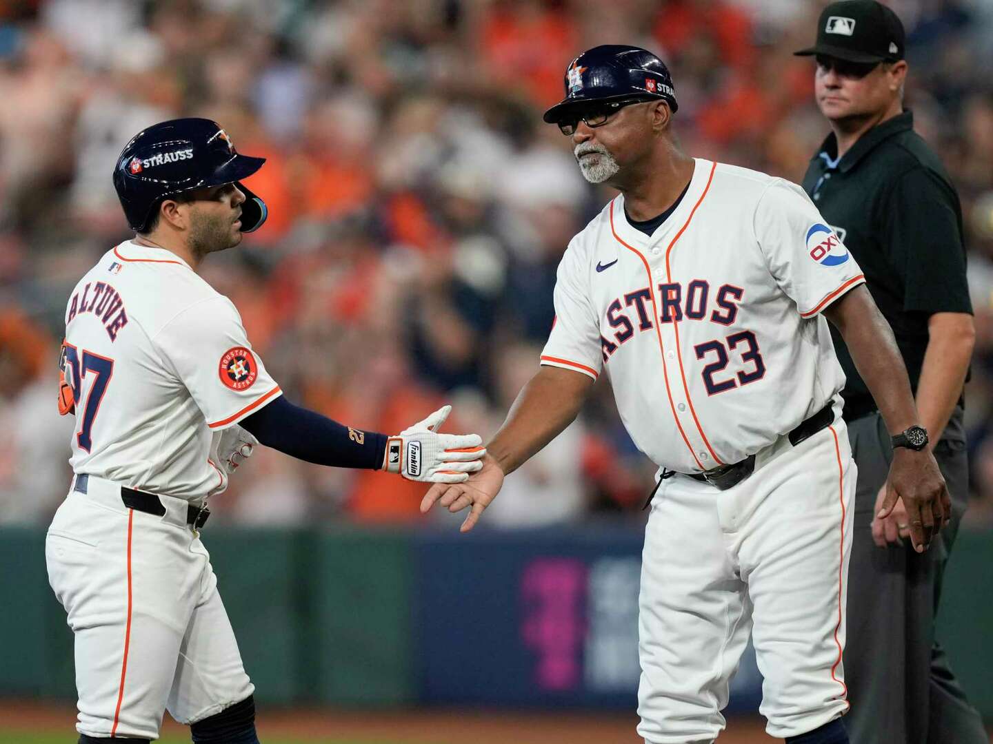 Strauss on MLB helmets: Why teams added advertising for playoffs