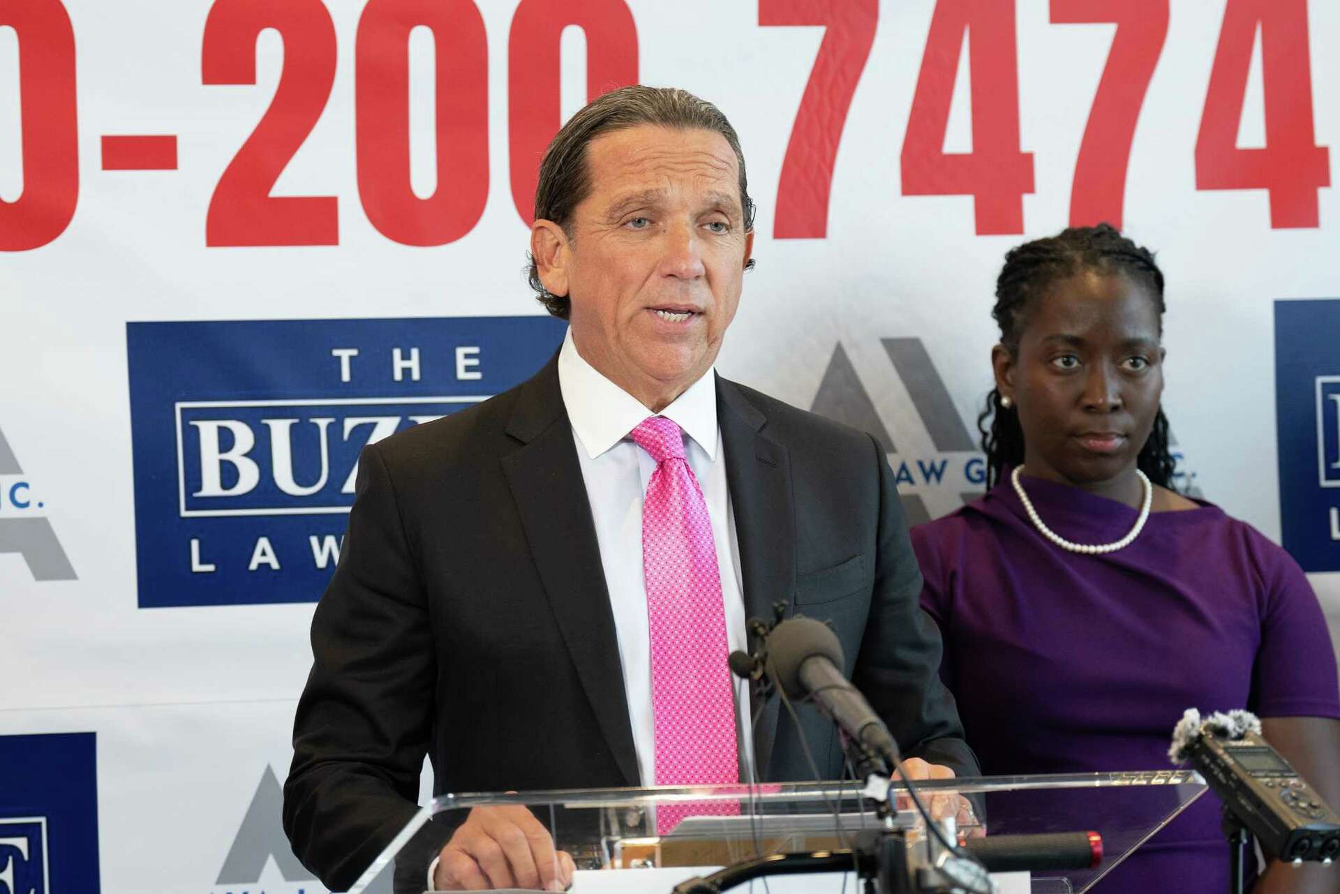 Tony Buzbee to file over 100 lawsuits against Sean 'Diddy' Combs