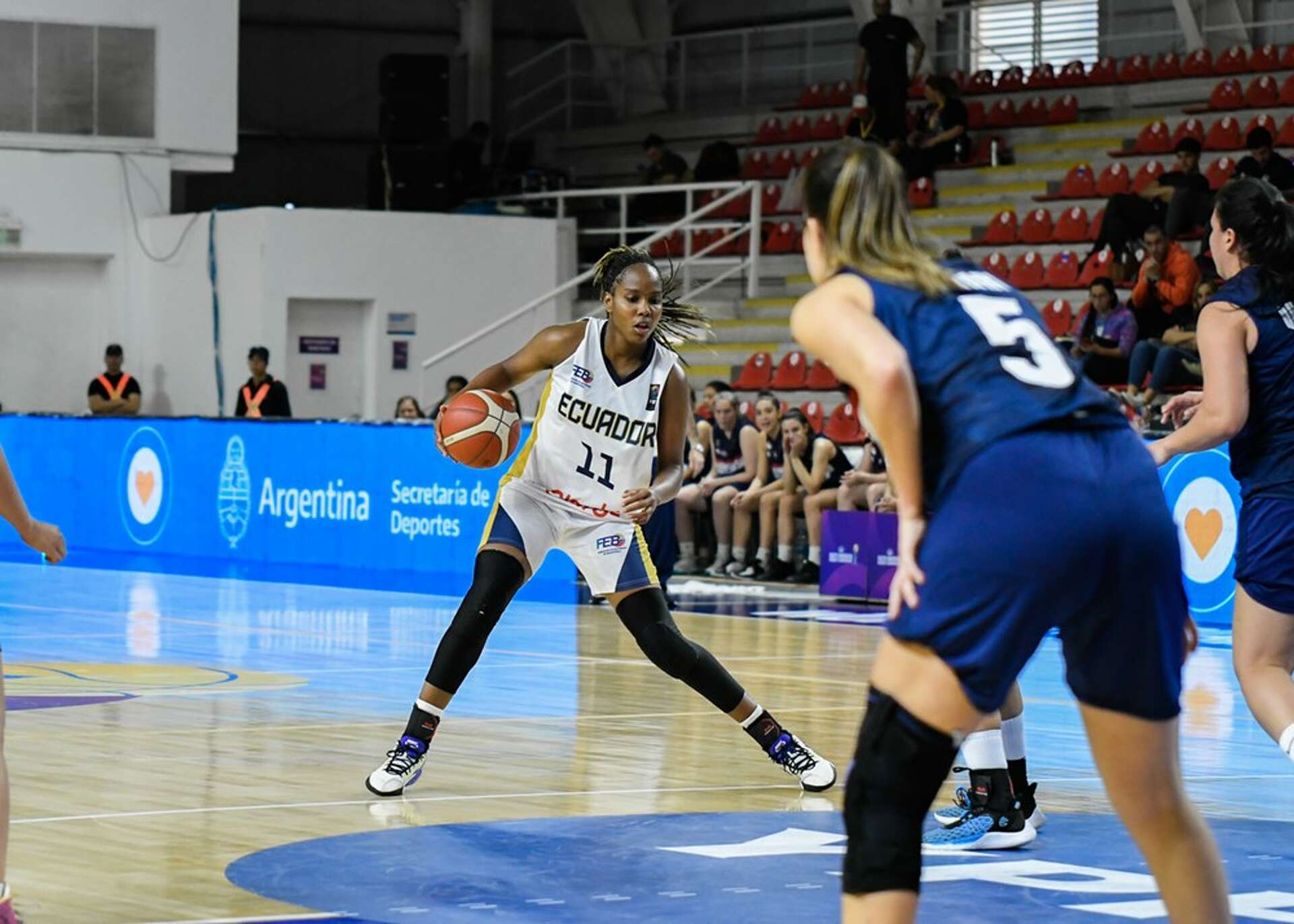 UConn announces official signing of Blanca Quiñonez to Class of 2025