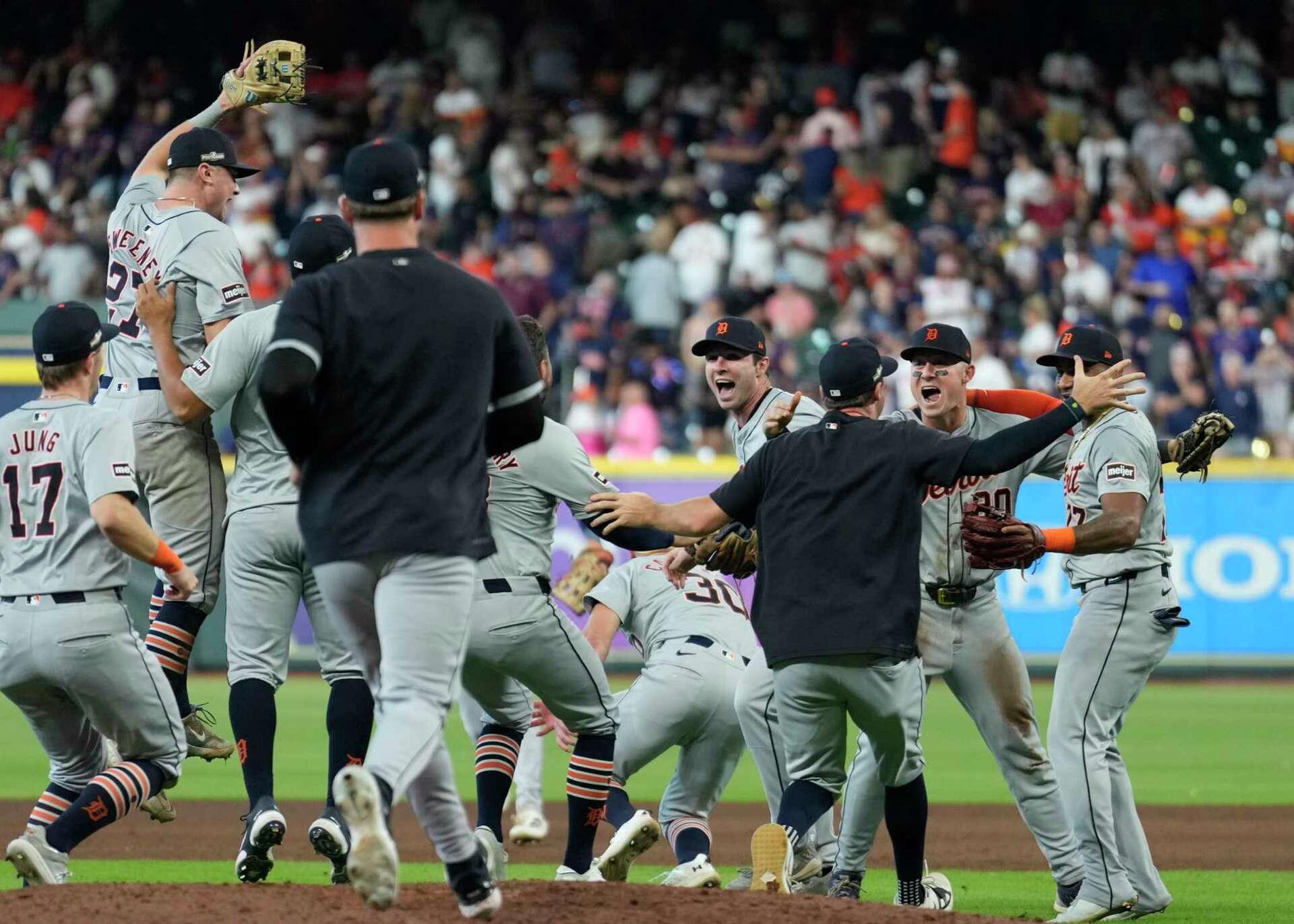 Astros vs. Detroit Tigers: Houston's season ends after wild-card loss