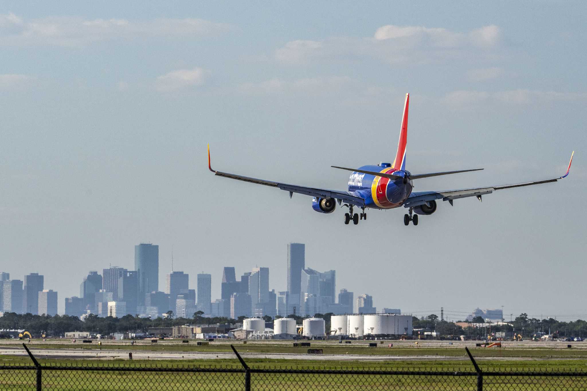 FAA ground stops lifted at IAH, Hobby Airport after staffing issues