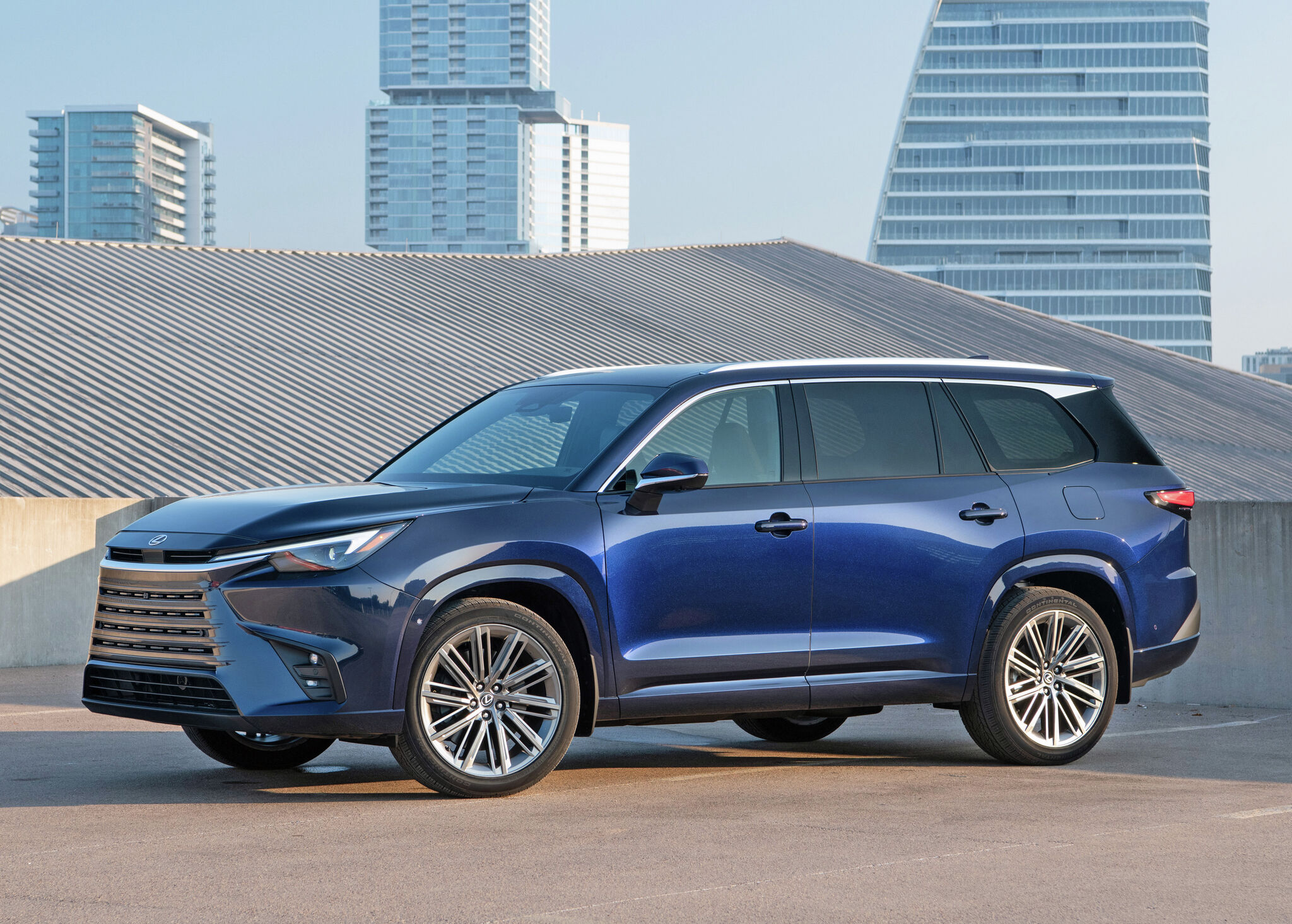 Lexus rolls out new TX crossover in gasoline-only and hybrid models