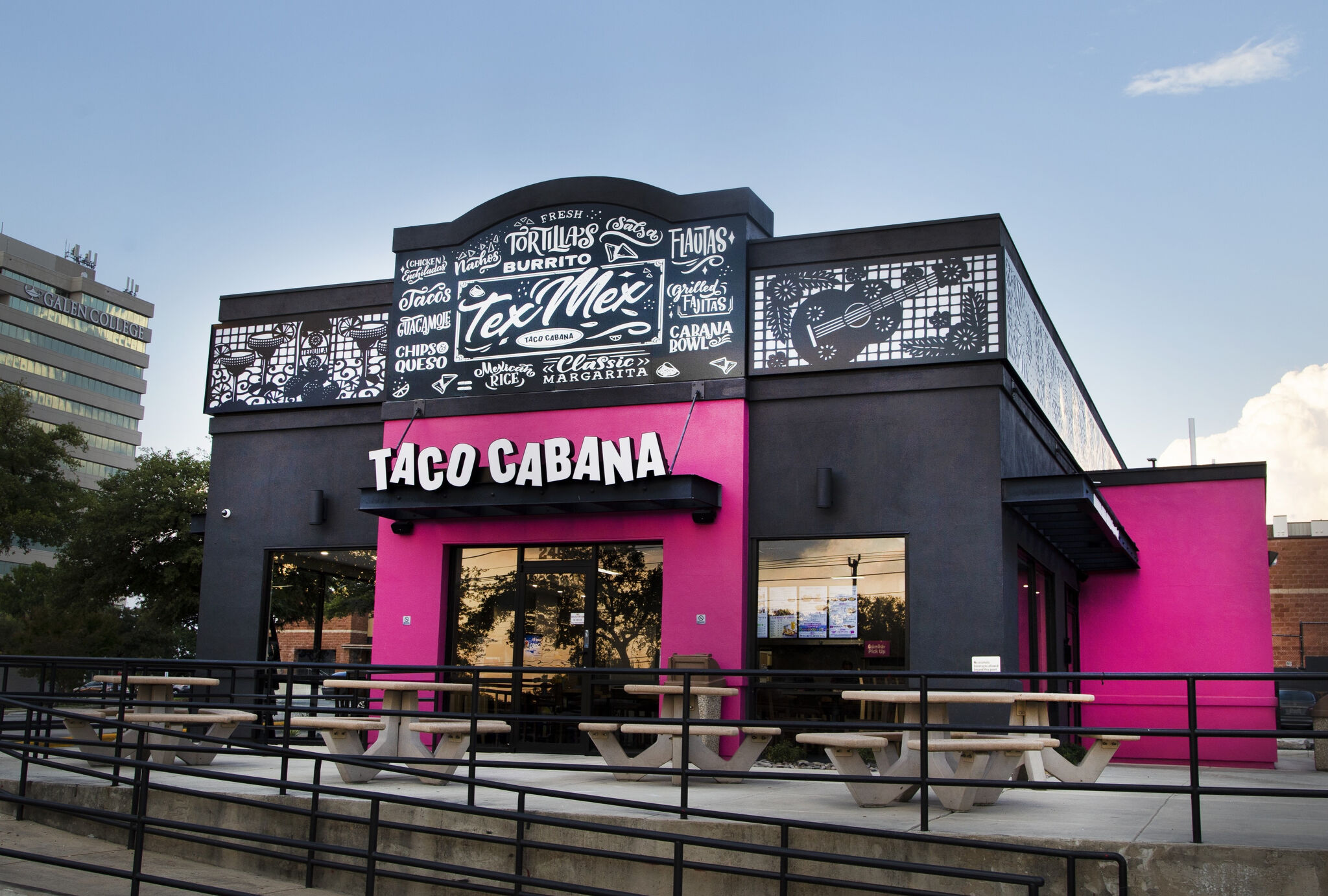 San Antonio's Taco Cabana resumes franchising to add six states