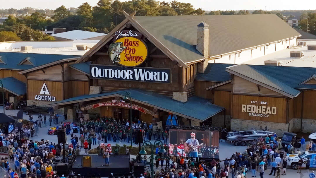 Bass Pro opens new store on Spring Stuebner Road
