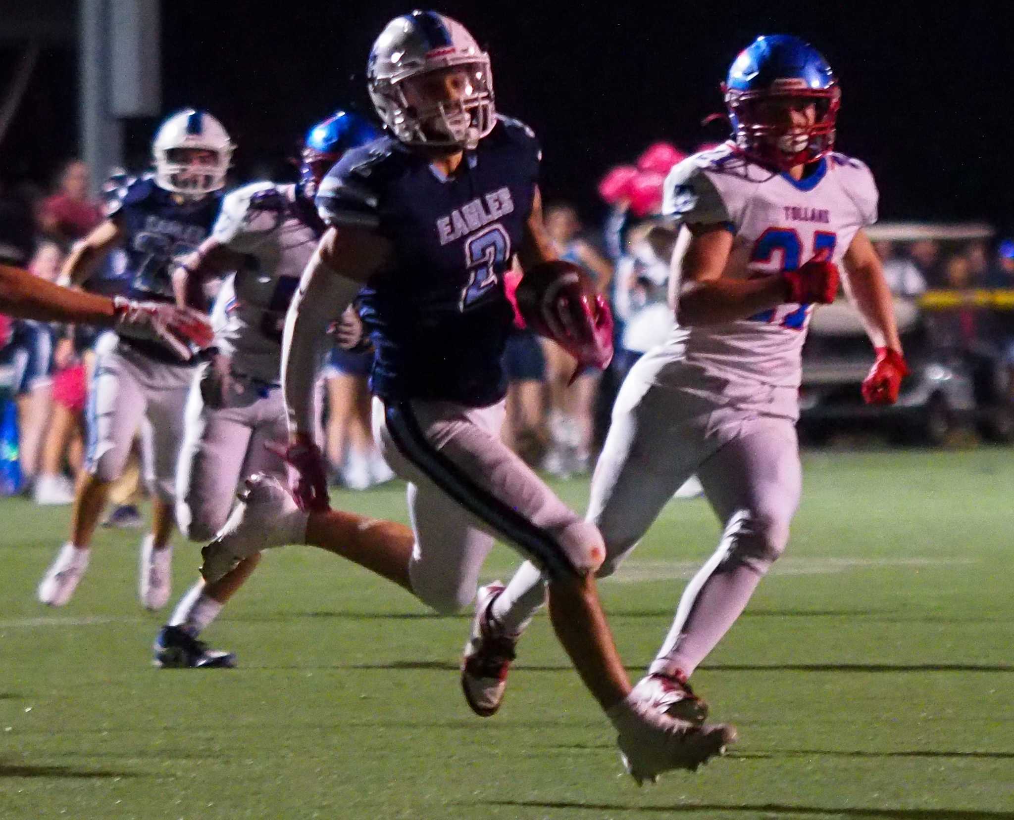 East Catholic High School football defeats Tolland to improve to 4-0