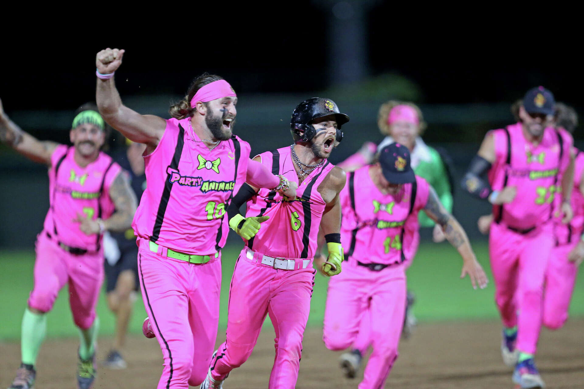 Savannah Bananas bring Banana Ball to Texas on 2025 World Tour