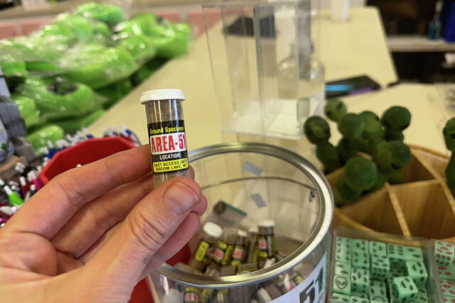 People are obsessed with otherworldly gas station near Calif. border