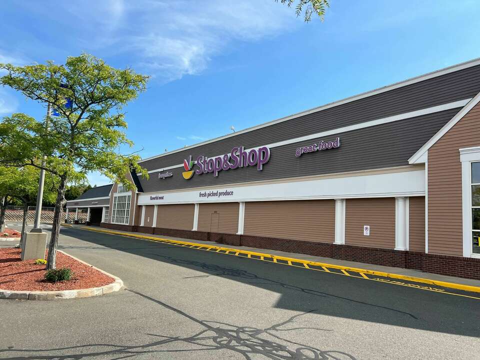 Stop & Shop closing 5 Connecticut stores by Oct. 31, staff reassigned