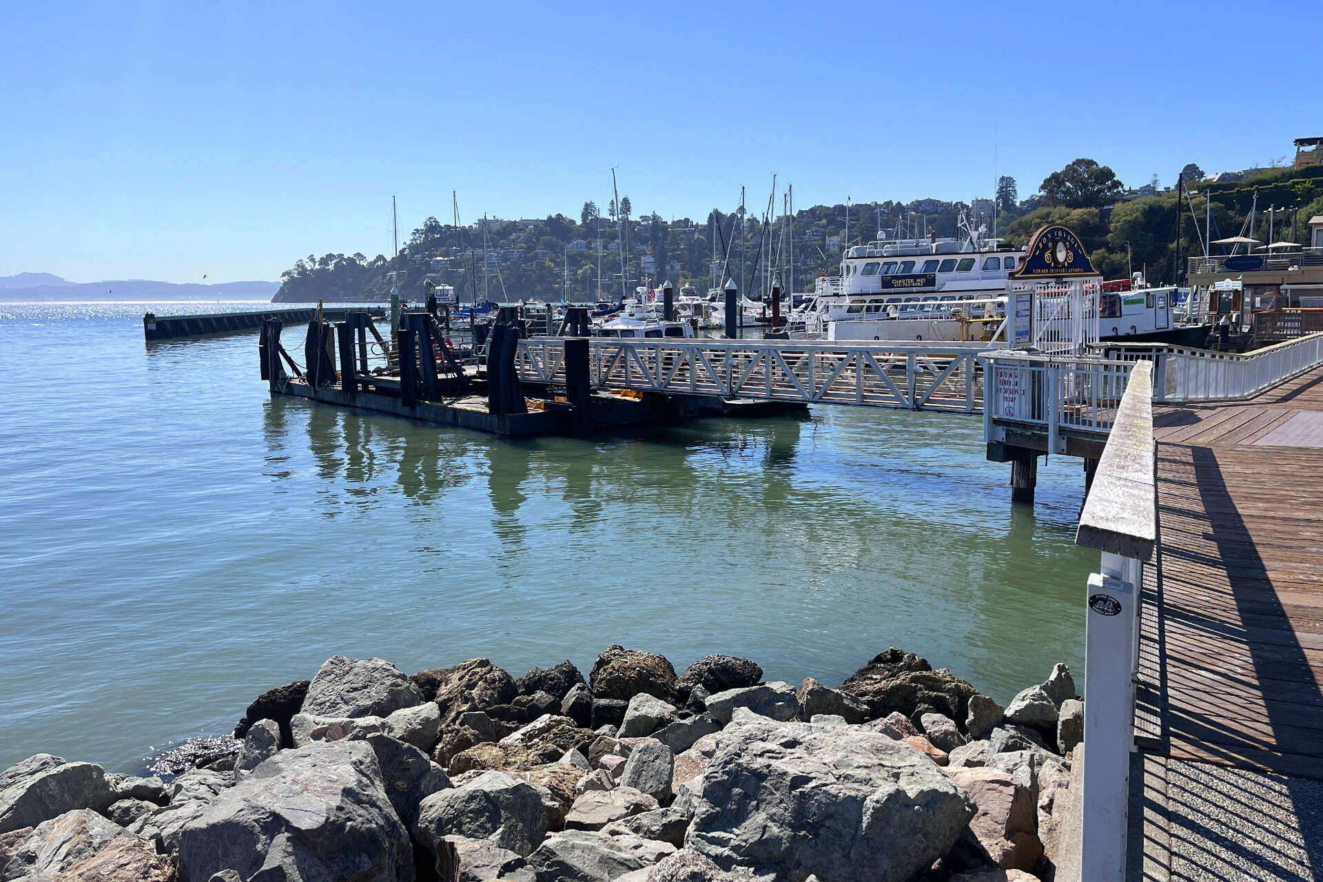 Fancy town a ferry ride from SF has seaside views and great food