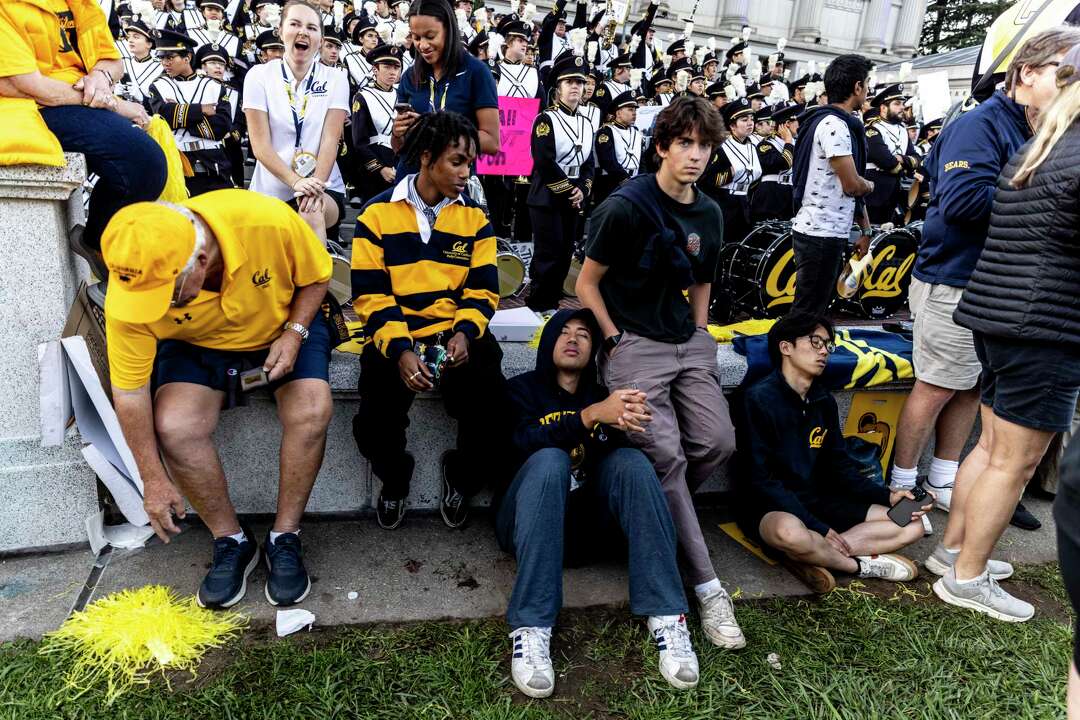 Bears fans bring Calgorithm energy to ESPN ‘College GameDay’ broadcast