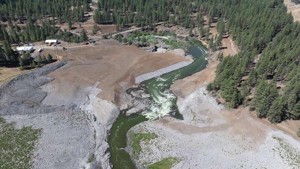 Before and after photos show California's unprecedented dam removal