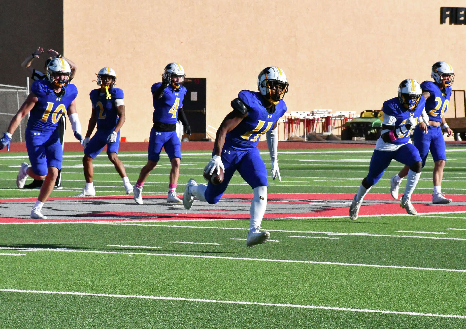 Wayland football defeated by OUAZ in Barron's record-breaking game