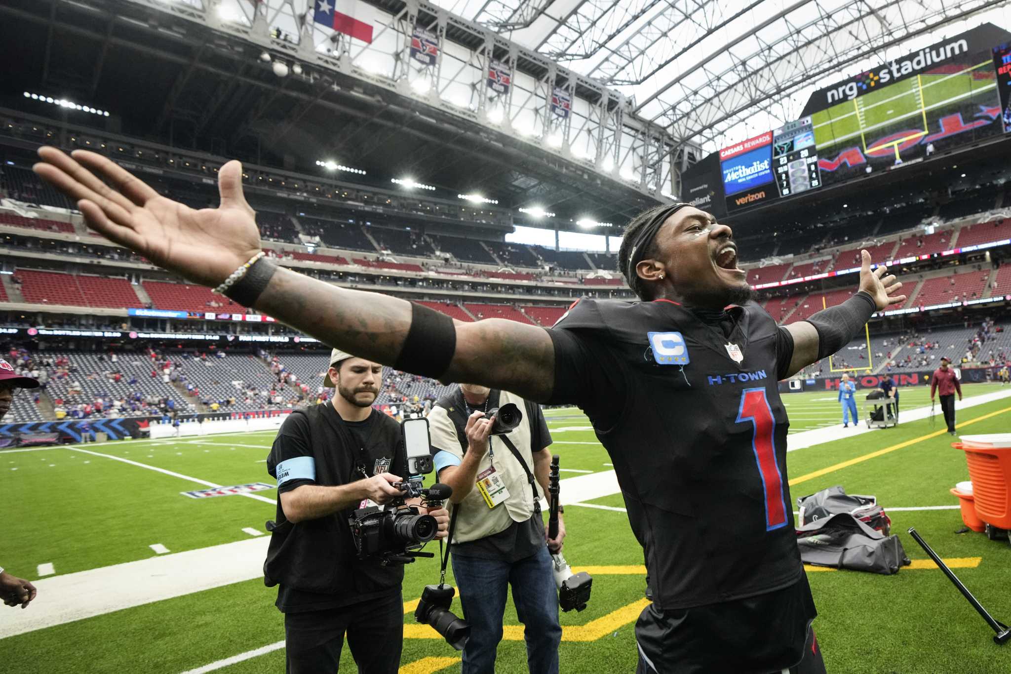 What Texans' Stefon Diggs said about beating Bills, his old team