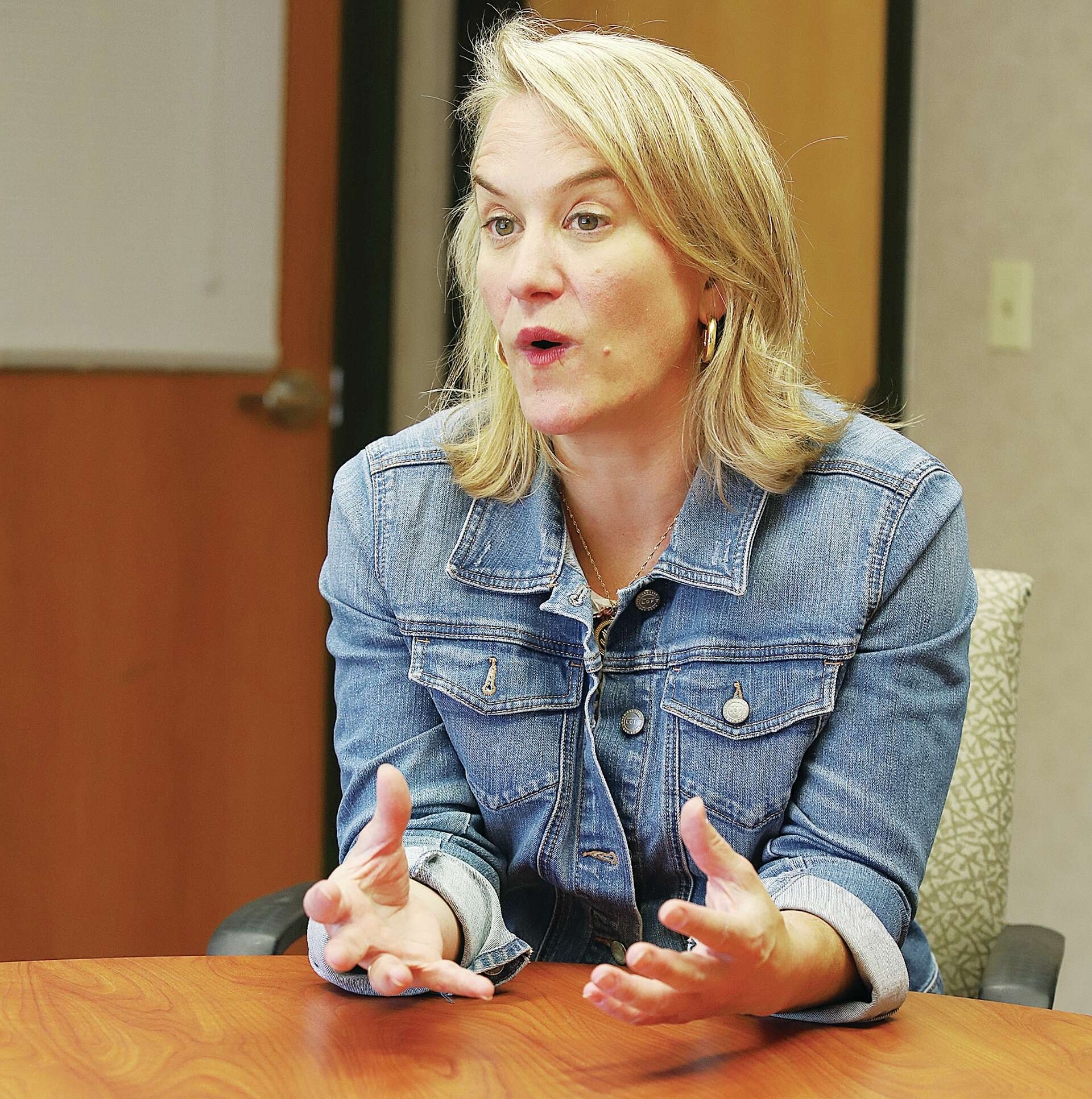 Nikki Budzinski secures U.S. House seat in Illinois' 13th District