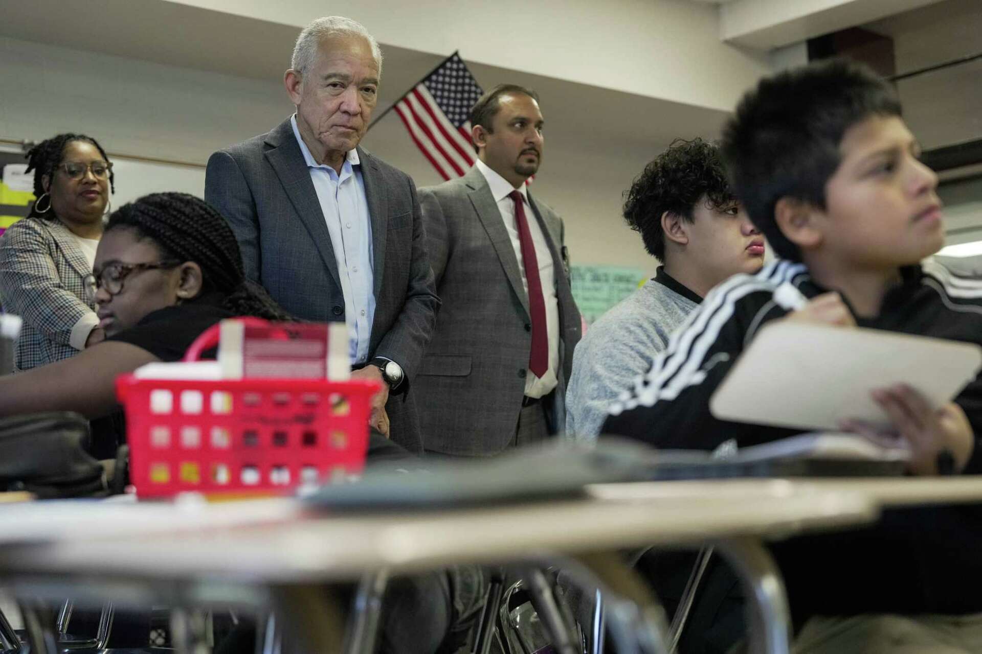 Houston ISD's NES schools don't always stack up to Miles' ideal