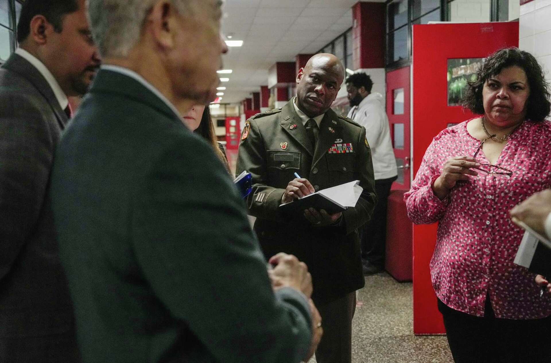 Houston ISD's NES schools don't always stack up to Miles' ideal