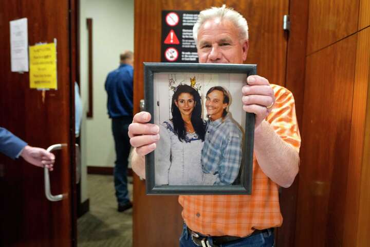 Houston police from controversial unit indicted in overtime scheme