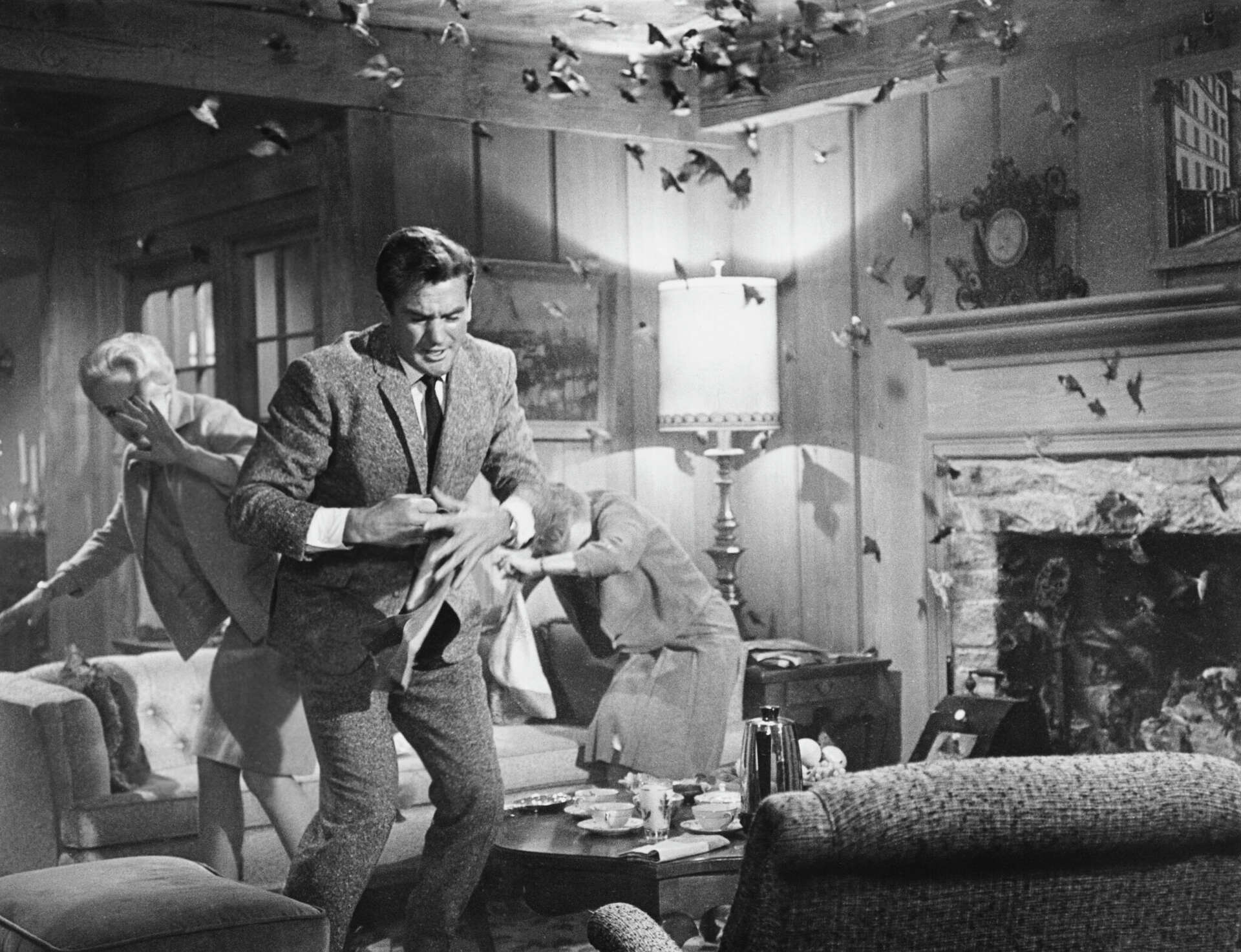 Why Alfred Hitchcock’s ‘The Birds’ is a Total SF classic