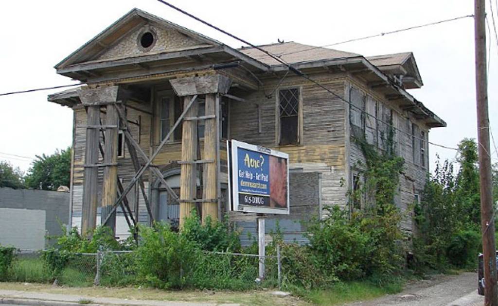 City and conservation society save 1890s house