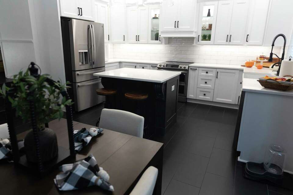 Photos: 'Disaster' kitchen gets $75K makeover in San Antonio