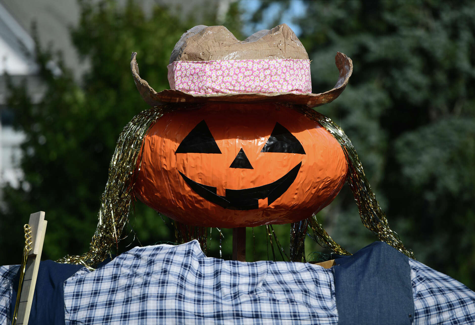 What Old Greenwich School's 'Pumpkin Lady' looks like for Halloween