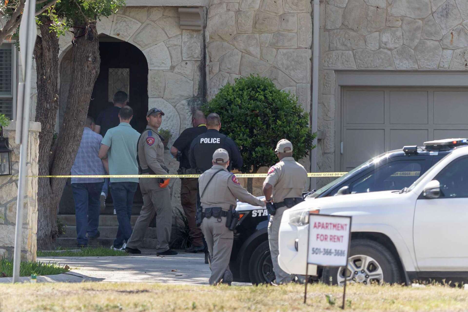 Brad Simpson's lawyer calls charges against him 'ludicrous'