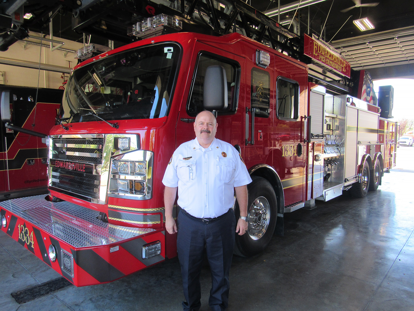 Edwardsville IL fire chief James Whiteford retires