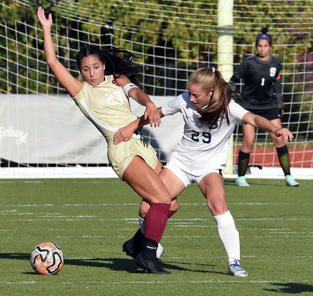 No. 1 St. Joseph girls soccer pulls away from No. 2 Staples