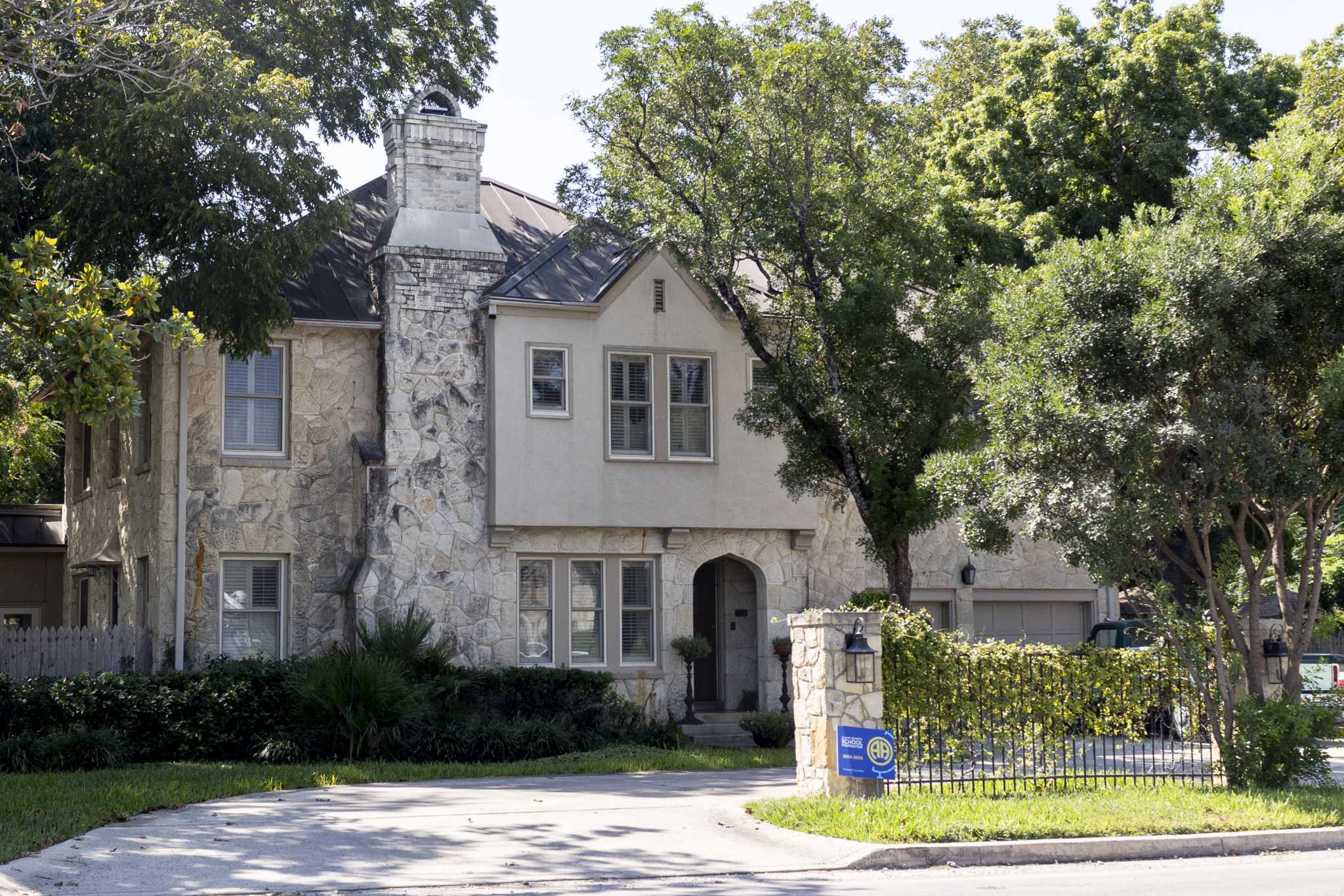 Police: Suzanne Simpson's husband begged his partner to hide AK-47