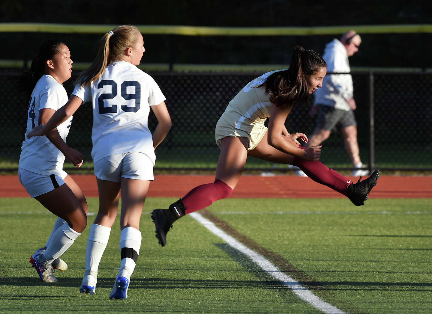 CT girls soccer star Alexa Pino takes 3rd straight Gatorade award