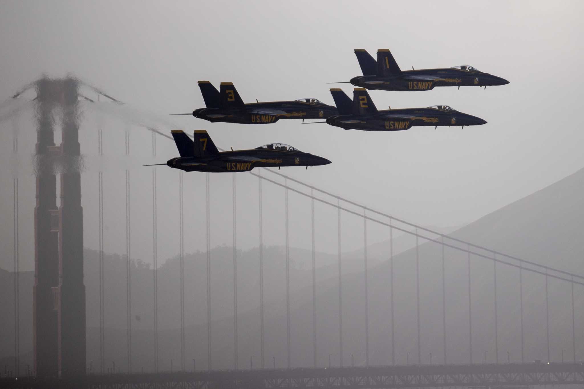 Blue Angels practice over SF in prelude to weekend of noisy thrills