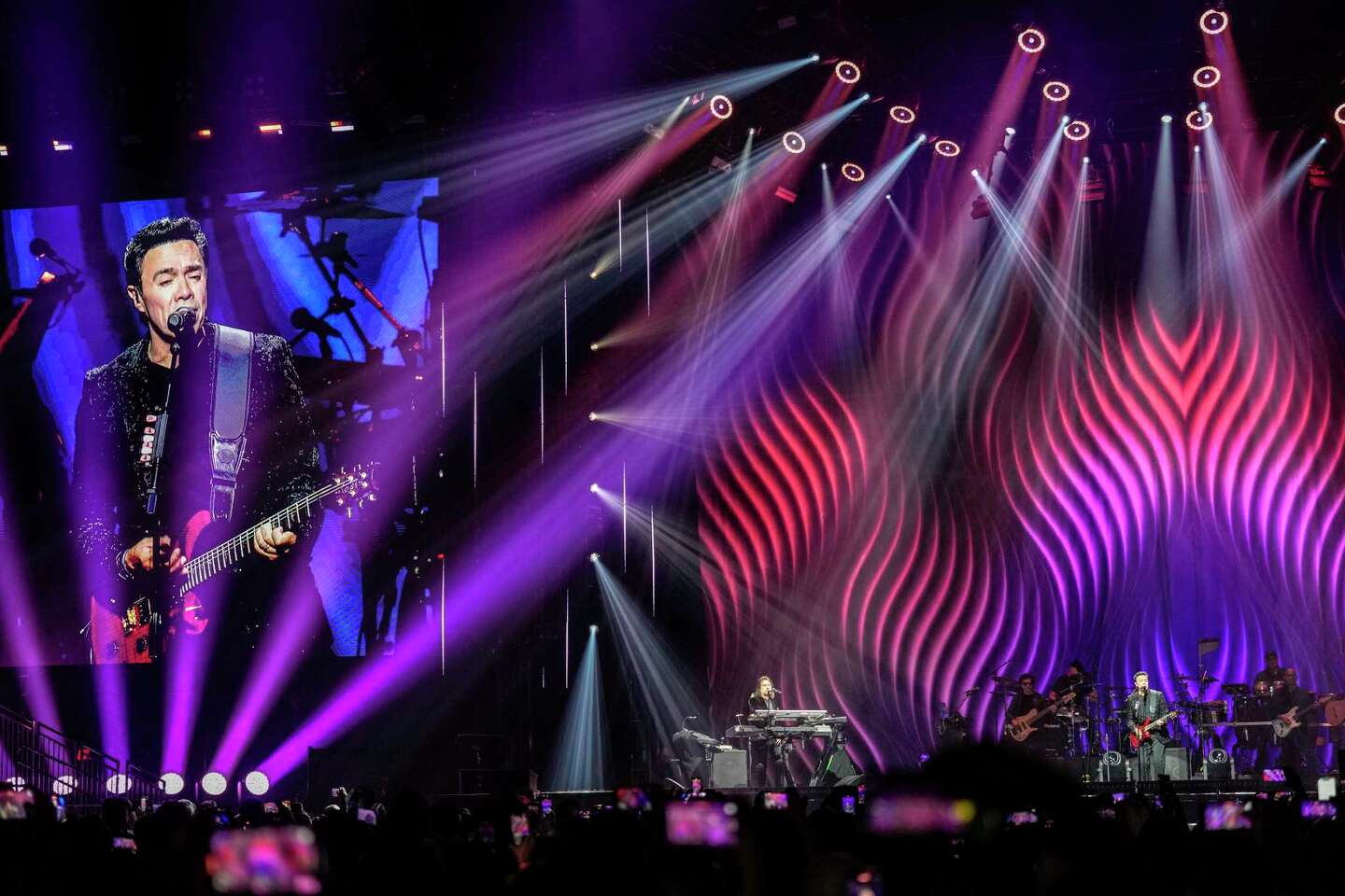 Los Temerarios romance fans at first of 3 farewell shows in Houston