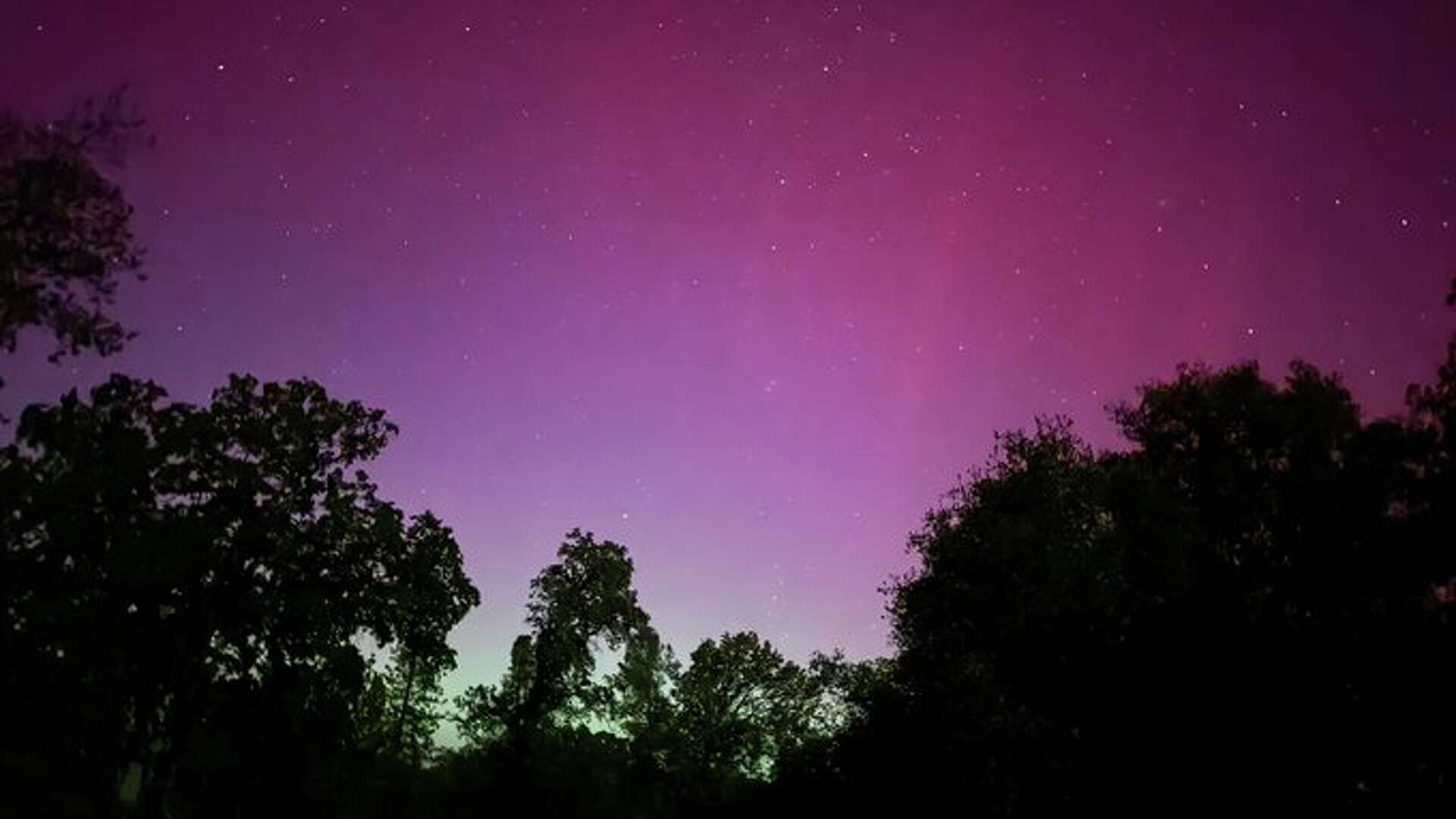 California gets dazzling northern lights display Thursday night