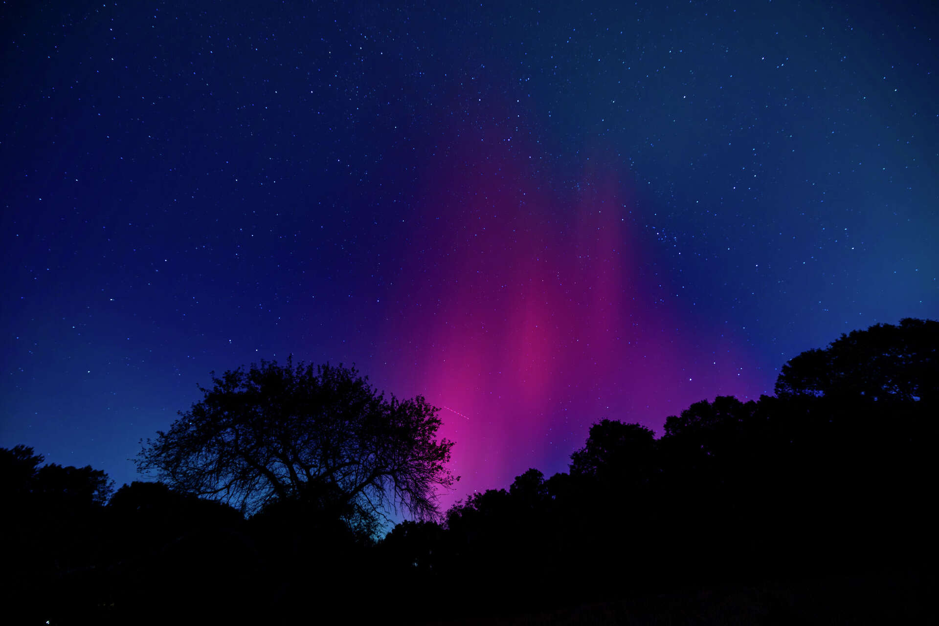 Want to see the northern lights tonight in CT? Here's what to know.