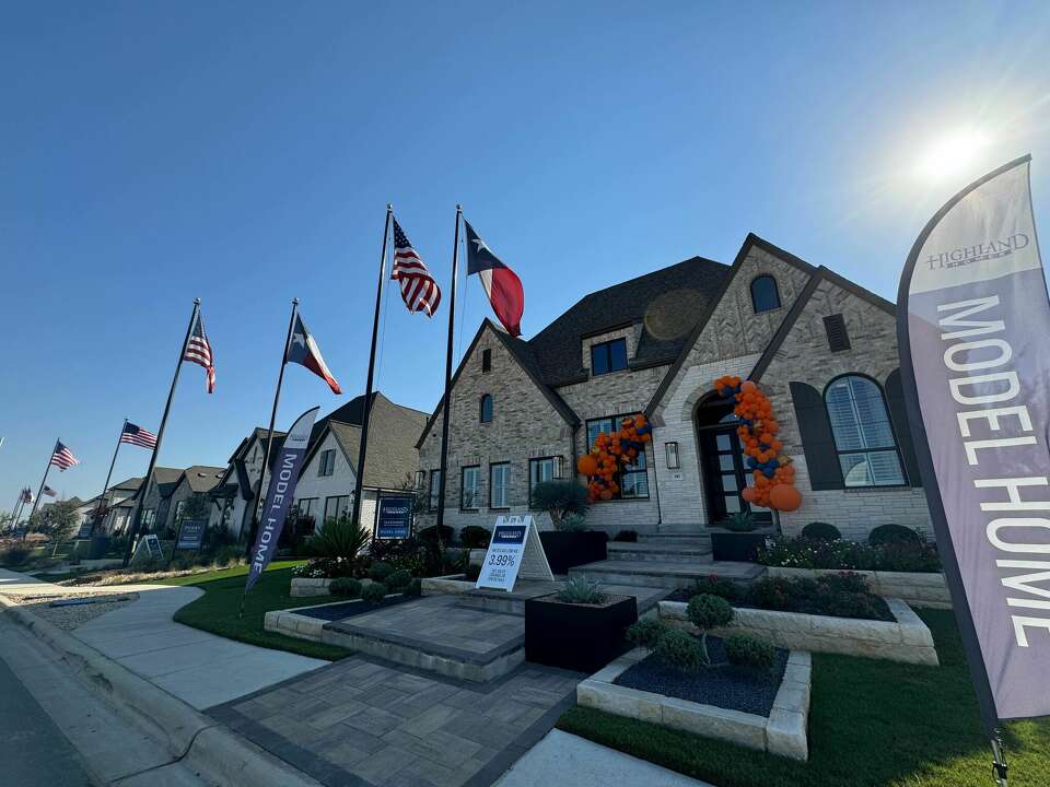 Modern living meets community at New Braunfels' Mayfair in 2025