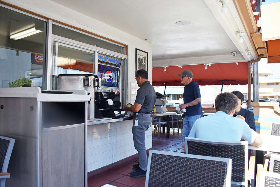 How the Habit beat In-N-Out for 'best burger'