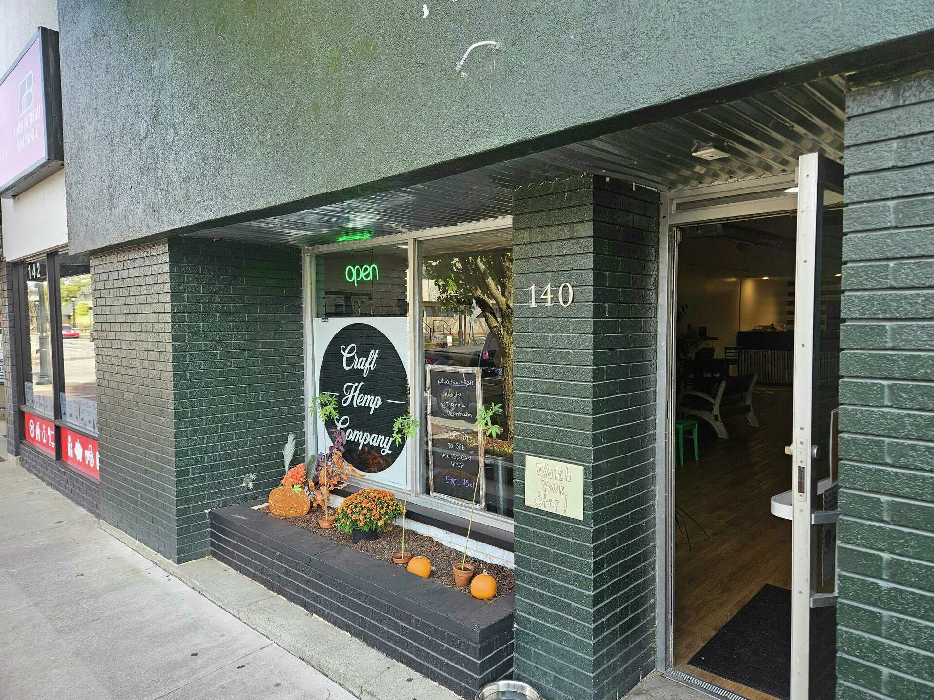 Two new businesses offering bites to eat and something to drink downto
