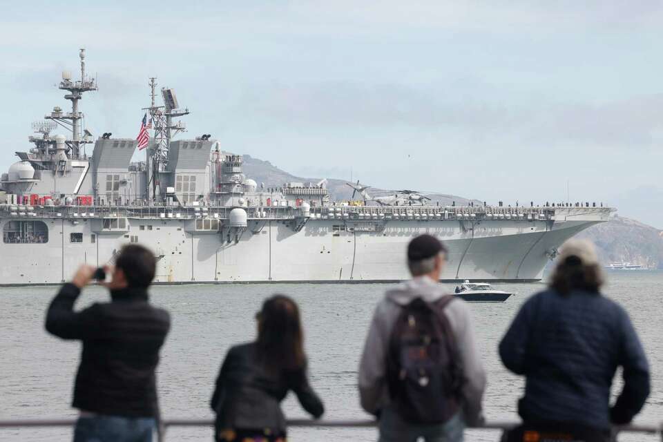 Parade of Ships kicks S.F. Fleet Week into high gear