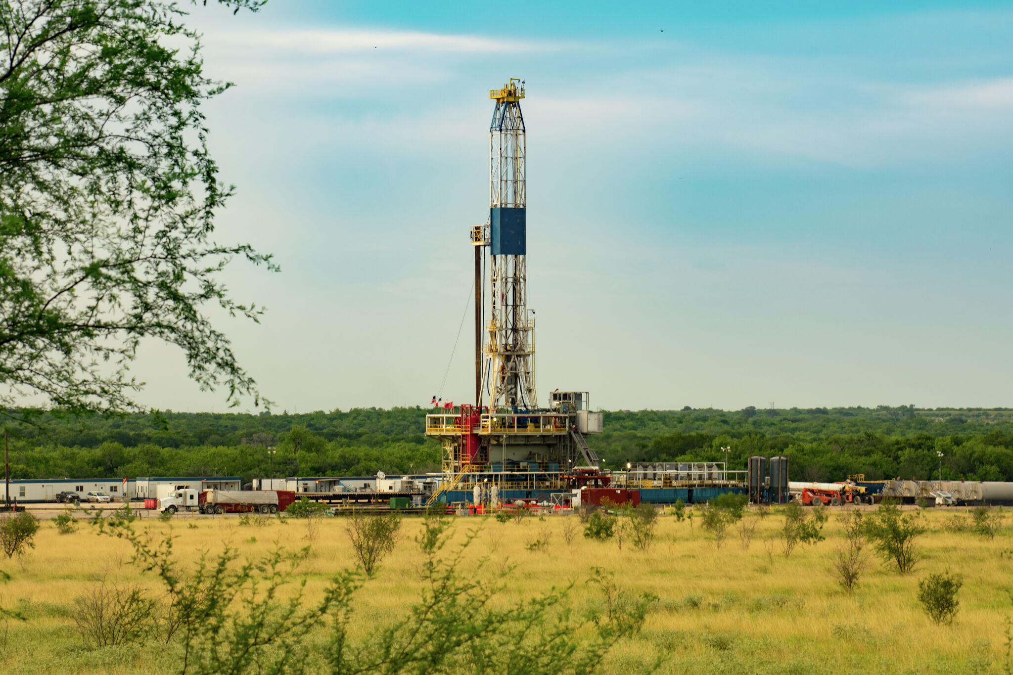Texas rig count climbs by 6, leading national drilling increase