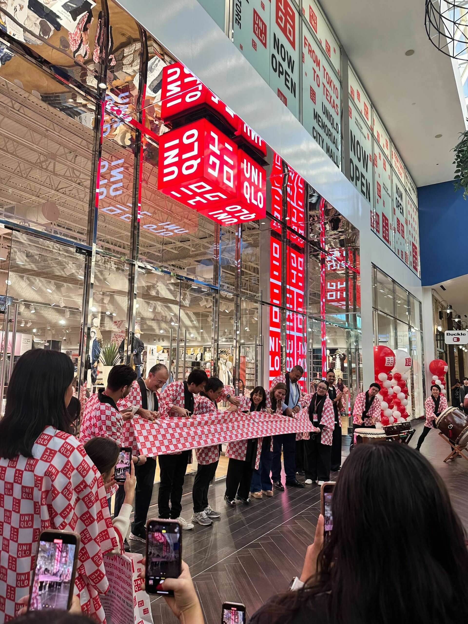Uniqlo enters Texas with Memorial City store opening