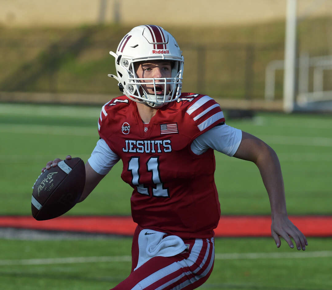 Fairfield Prep QB Robbie Manning begins second season as starter
