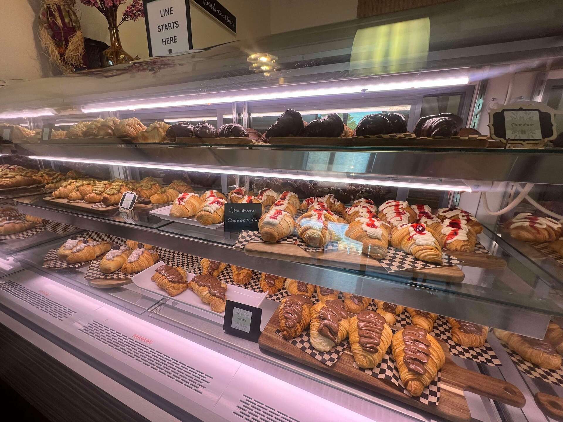 Crisp Crust Bakery opens in Midland with French, Venezuelan pastries